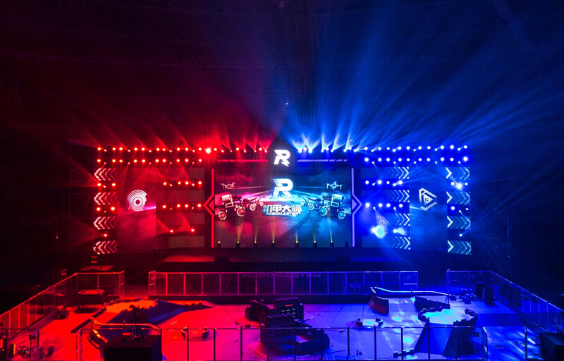 RoboMaster2018机甲大师赛首场比赛打响，人工智能应用成亮点 - DJI 大疆创新